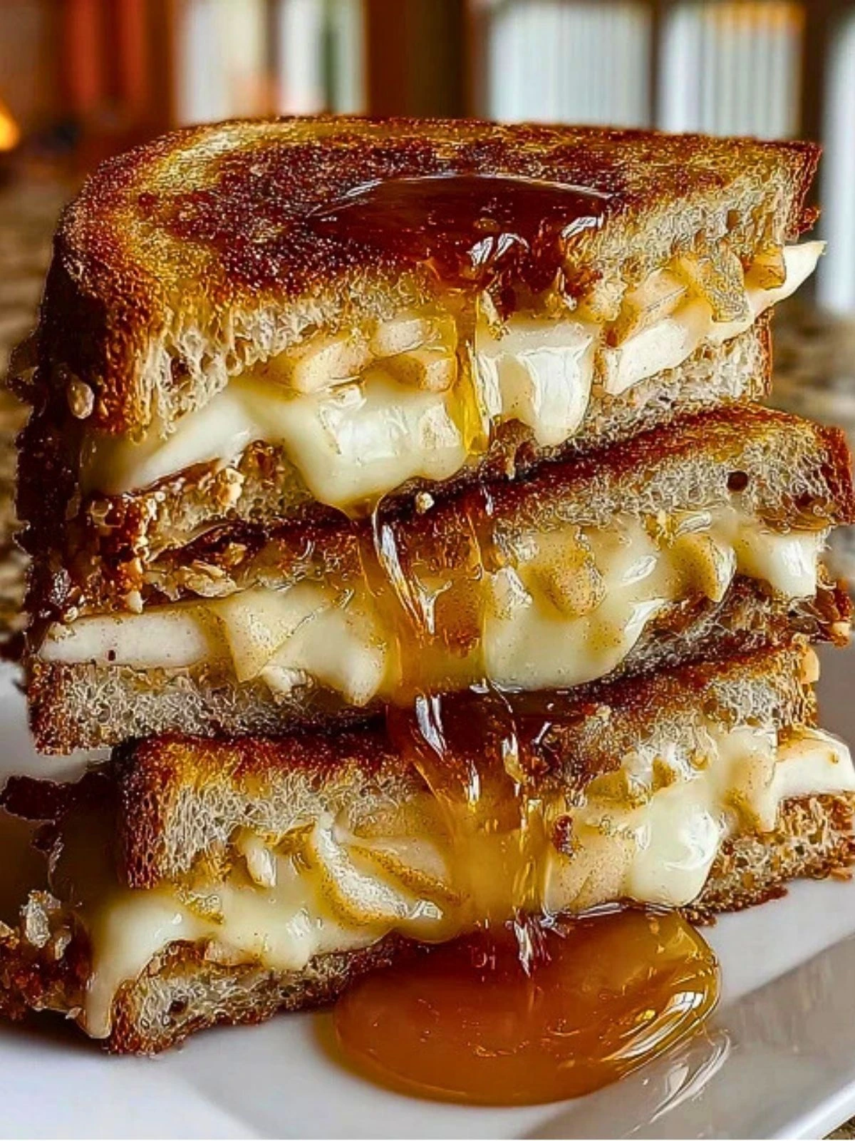 Smoked Gouda Apple Grilled Cheese