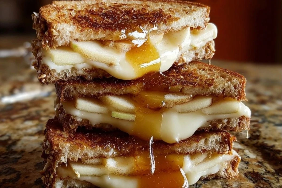 Smoked Gouda Apple Grilled Cheese